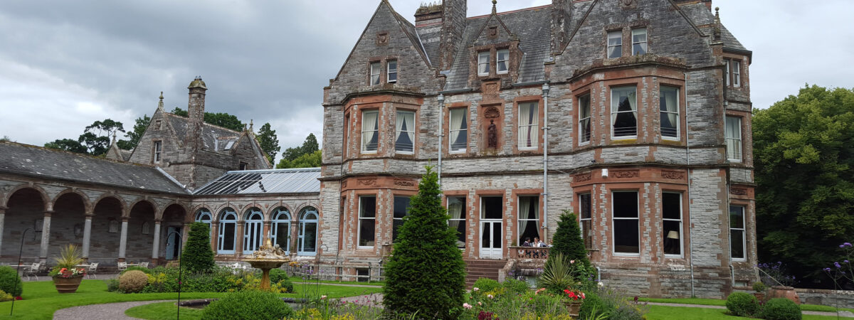 El Castle Leslie - Mansión de Glaslough • Guide-Irlande.com