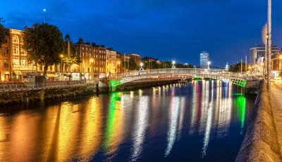 El Ha'Penny Bridge - Puente de Dublín • Guide-Irlande.com